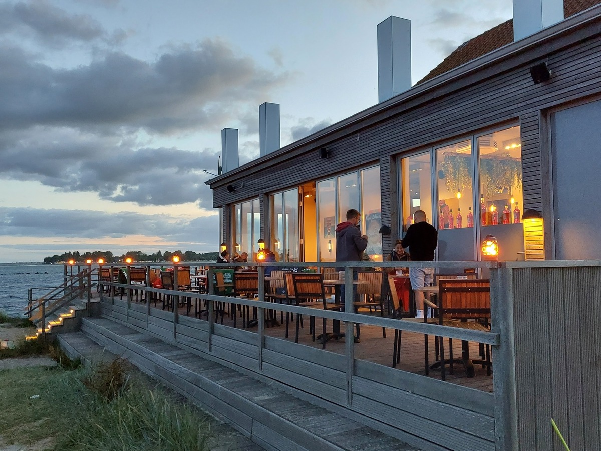 Chillaz Café & Cocktailbar | Fehmarn Tourismus